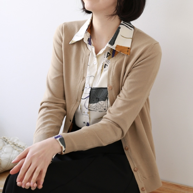 [웬디즈갤러리]넥 트임가디건 ICD105